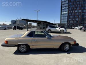 Dzeltens Mercedes-Benz sl-380 1983 Rīga, ar dzinēja tilpumu 3.80 L un nobraukumu 0 tūkst. km par 12799 €, foto 3 vietnē AUTOMOTO.COM.LV