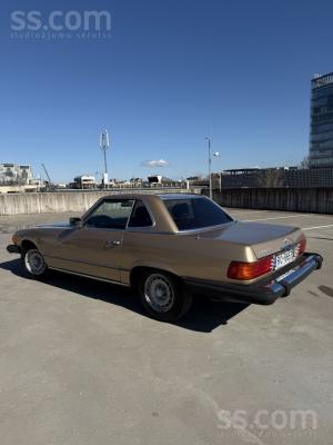 Dzeltens Mercedes-Benz sl-380 1983 Rīga, ar dzinēja tilpumu 3.80 L un nobraukumu 0 tūkst. km par 12799 €, foto 4 vietnē AUTOMOTO.COM.LV