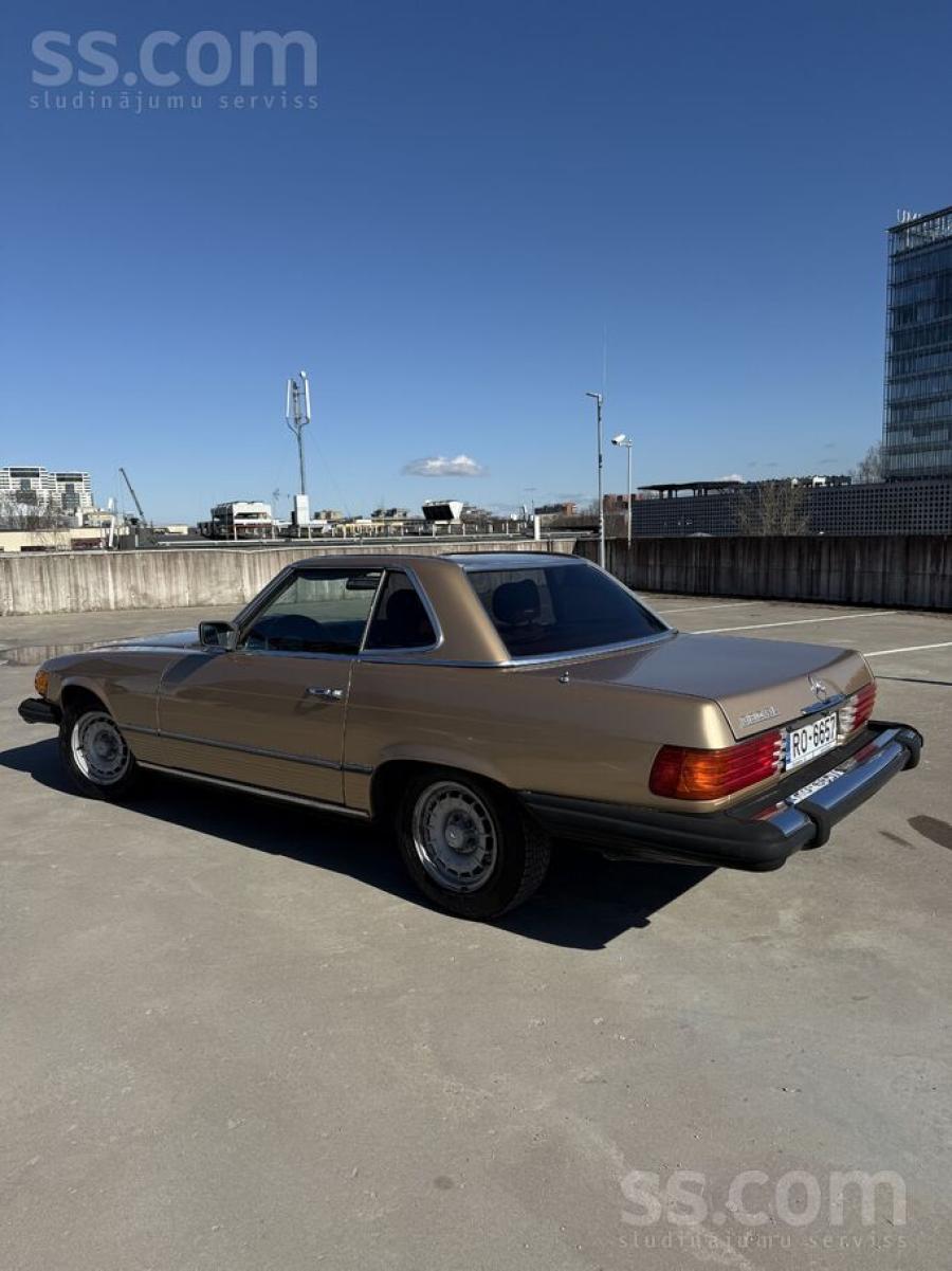 Dzeltens Mercedes-Benz sl-380 1983 Rīga, ar dzinēja tilpumu 3.80 L un nobraukumu 0 tūkst. km par 12799 €, foto 4 vietnē AUTOMOTO.COM.LV