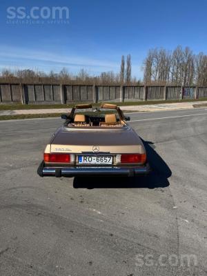 Dzeltens Mercedes-Benz sl-380 1983 Rīga, ar dzinēja tilpumu 3.80 L un nobraukumu 0 tūkst. km par 12799 €, foto 16 vietnē AUTOMOTO.COM.LV
