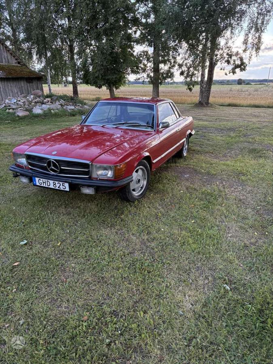 Sarkans Mercedes-Benz sl-450 1974 Mažeikiai, ar dzinēja tilpumu 4.50 L un nobraukumu 200 tūkst. km par 9000 €, foto 4 vietnē AUTOMOTO.COM.LV