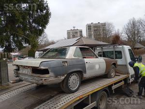 Белый Мерседес СЛ 450 1979 в Рига, объемом двигателя 5.00 л и пробегом 200 тыс. км за 5550 €, фото 5 на AUTOMOTO.COM.LV