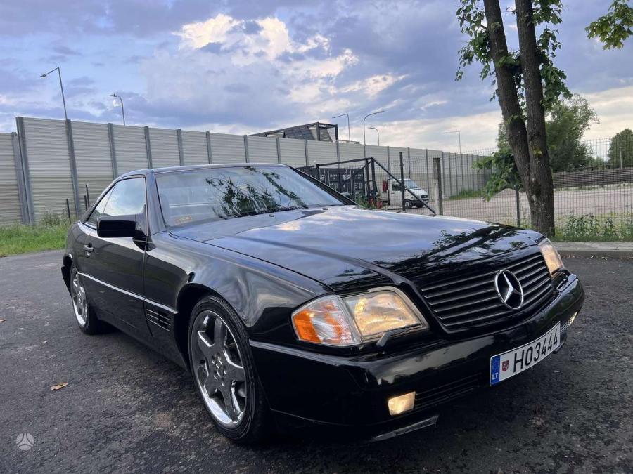 Черный Мерседес СЛ 500 1990 в Каунас, объемом двигателя 4.97 л и пробегом 200 тыс. км за 6999 €, фото 8 на AUTOMOTO.COM.LV