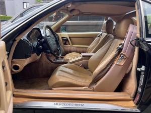 Черный Мерседес СЛ 500 1990 в Каунас, объемом двигателя 4.97 л и пробегом 200 тыс. км за 6999 €, фото 13 на AUTOMOTO.COM.LV