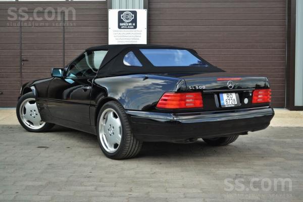 Black Mercedes-Benz SL 500 1996 in Jelgava, with an engine capacity of 5.00 L and mileage of 99 thousand km for 27000 €, photo 3 on AUTOMOTO.COM.LV