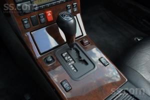 Черный Мерседес СЛ 500 1996 в Елгава, объемом двигателя 5.00 л и пробегом 99 тыс. км за 27000 €, фото 20 на AUTOMOTO.COM.LV