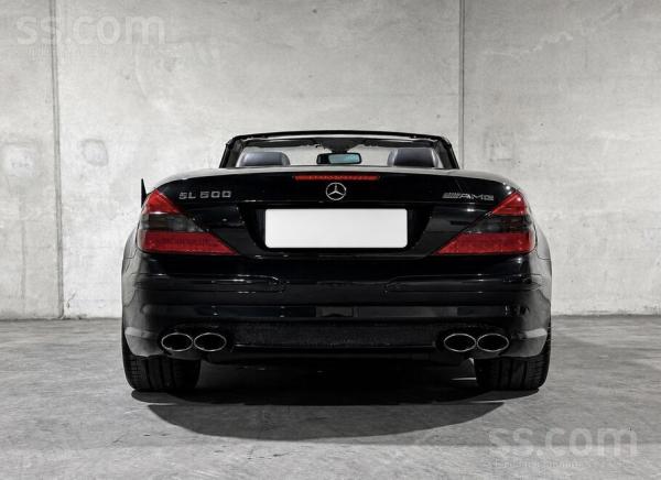 Black Mercedes-Benz SL 500 2001 in Riga, with an engine capacity of 5.00 L and mileage of 158 thousand km for 25000 €, photo 1 on AUTOMOTO.COM.LV