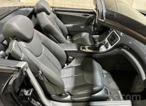 Black Mercedes-Benz SL 500 2001 in Riga, with an engine capacity of 5.00 L and mileage of 158 thousand km for 25000 €, photo 5 on AUTOMOTO.COM.LV