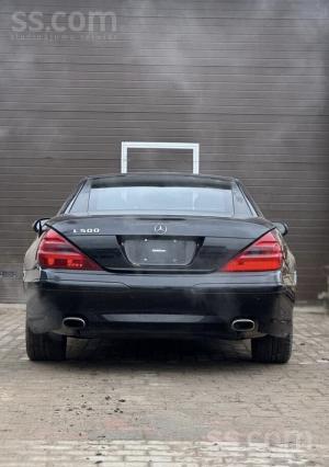 Melns Mercedes-Benz SL 500 2003 Rīga, ar dzinēja tilpumu 5.00 L un nobraukumu 115 tūkst. km par 5500 €, foto 5 vietnē AUTOMOTO.COM.LV