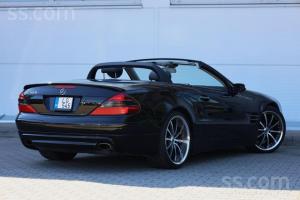 Melns Mercedes-Benz SL 500 2004 Rīga, ar dzinēja tilpumu 5.00 L un nobraukumu 0 tūkst. km par 14995 €, foto 7 vietnē AUTOMOTO.COM.LV
