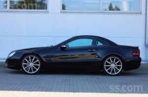Melns Mercedes-Benz SL 500 2004 Rīga, ar dzinēja tilpumu 5.00 L un nobraukumu 0 tūkst. km par 14995 €, foto 9 vietnē AUTOMOTO.COM.LV