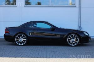 Melns Mercedes-Benz SL 500 2004 Rīga, ar dzinēja tilpumu 5.00 L un nobraukumu 0 tūkst. km par 14995 €, foto 10 vietnē AUTOMOTO.COM.LV