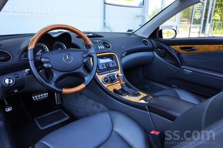 Melns Mercedes-Benz SL 500 2004 Rīga, ar dzinēja tilpumu 5.00 L un nobraukumu 0 tūkst. km par 14995 €, foto 12 vietnē AUTOMOTO.COM.LV