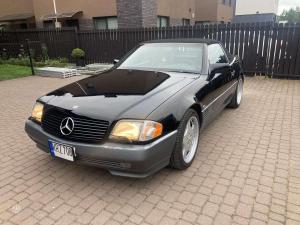 Black Mercedes-Benz SL 500 1995 in Vilnius, with an engine capacity of 4.97 L and mileage of 182 thousand km for 15900 €, photo 5 on AUTOMOTO.COM.LV