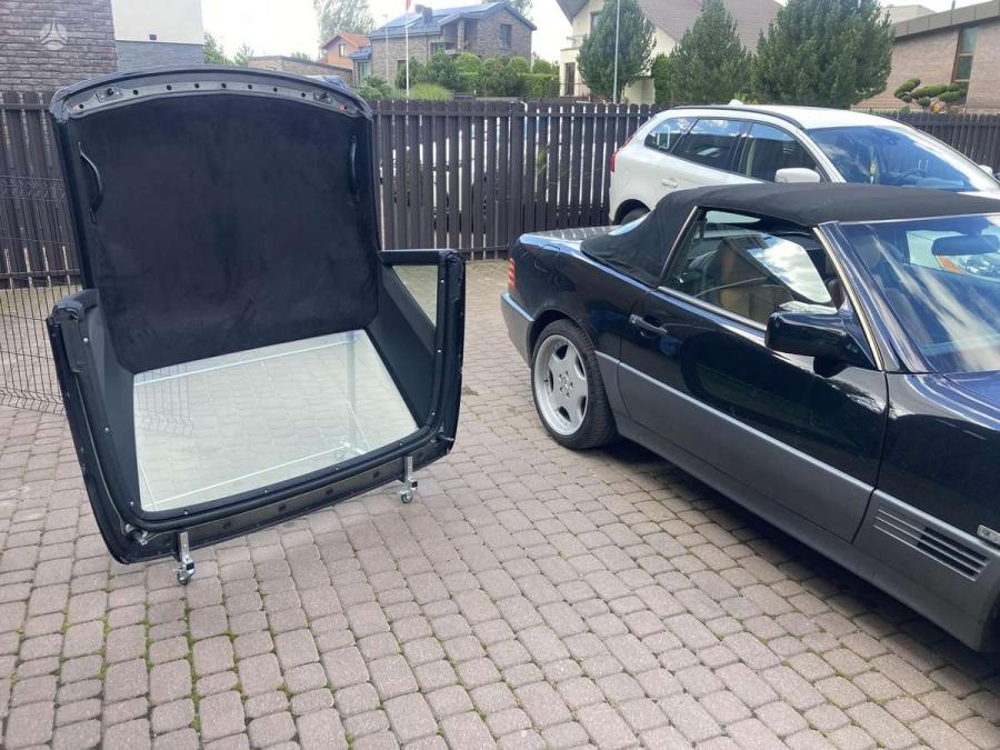 Black Mercedes-Benz SL 500 1995 in Vilnius, with an engine capacity of 4.97 L and mileage of 182 thousand km for 15900 €, photo 7 on AUTOMOTO.COM.LV
