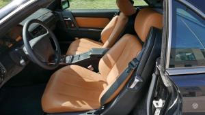 Black Mercedes-Benz SL 500 1995 in Vilnius, with an engine capacity of 4.97 L and mileage of 182 thousand km for 15900 €, photo 8 on AUTOMOTO.COM.LV