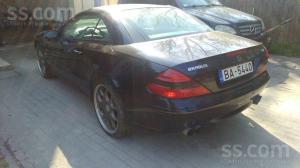 Blue Mercedes-Benz SL 500 2002 in Riga, with an engine capacity of 6.10 L and mileage of 179 thousand km for 36000 €, photo 5 on AUTOMOTO.COM.LV