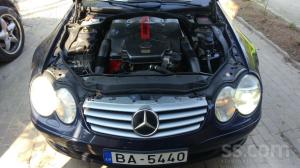 Blue Mercedes-Benz SL 500 2002 in Riga, with an engine capacity of 6.10 L and mileage of 179 thousand km for 36000 €, photo 15 on AUTOMOTO.COM.LV
