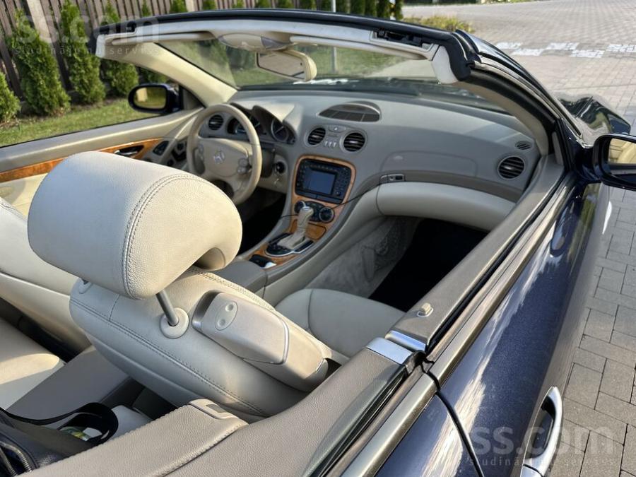 Zils Mercedes-Benz SL 500 2004 Rīga, ar dzinēja tilpumu 5.00 L un nobraukumu 262 tūkst. km par 12950 €, foto 15 vietnē AUTOMOTO.COM.LV