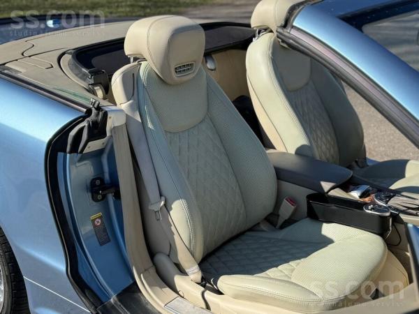 Zils Mercedes-Benz SL 500 2010 Rīga, ar dzinēja tilpumu 5.50 L un nobraukumu 165 tūkst. km par 22000 €, foto 6 vietnē AUTOMOTO.COM.LV