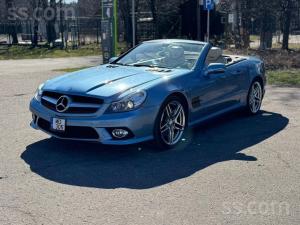 Синий Мерседес СЛ 500 2010 в Рига, объемом двигателя 5.50 л и пробегом 165 тыс. км за 22000 €, фото 14 на AUTOMOTO.COM.LV