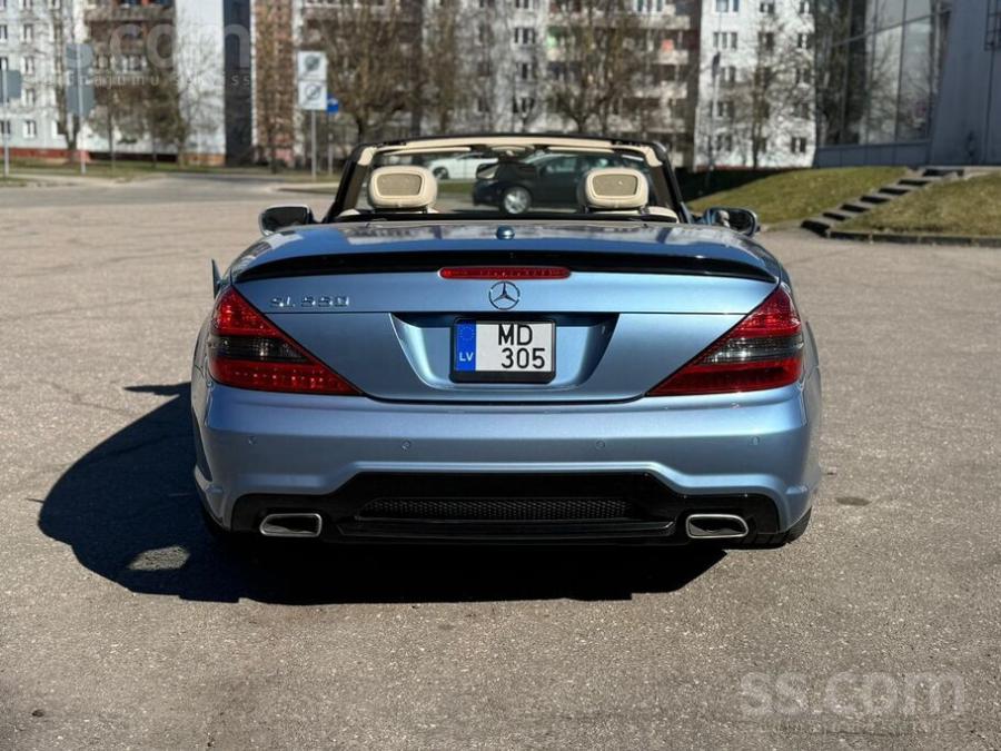 Синий Мерседес СЛ 500 2010 в Рига, объемом двигателя 5.50 л и пробегом 165 тыс. км за 22000 €, фото 15 на AUTOMOTO.COM.LV