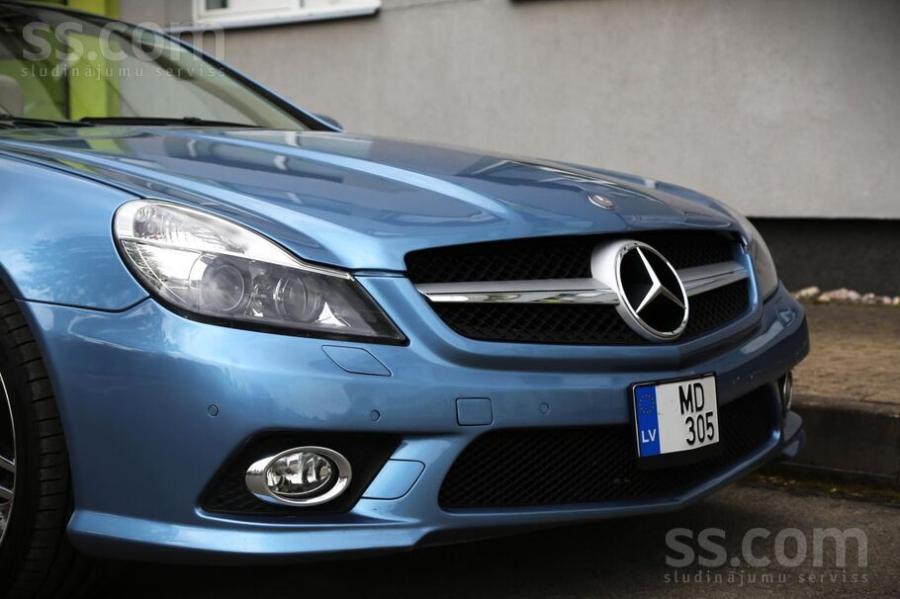 Zils Mercedes-Benz SL 500 2010 Rīga, ar dzinēja tilpumu 5.50 L un nobraukumu 168 tūkst. km par 19995 €, foto 9 vietnē AUTOMOTO.COM.LV