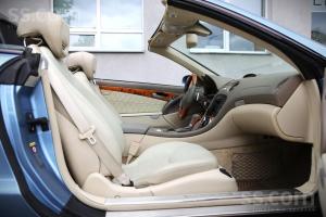 Zils Mercedes-Benz SL 500 2010 Rīga, ar dzinēja tilpumu 5.50 L un nobraukumu 168 tūkst. km par 19995 €, foto 15 vietnē AUTOMOTO.COM.LV