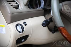 Zils Mercedes-Benz SL 500 2010 Rīga, ar dzinēja tilpumu 5.50 L un nobraukumu 168 tūkst. km par 19995 €, foto 19 vietnē AUTOMOTO.COM.LV
