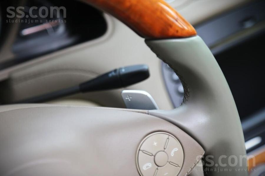 Zils Mercedes-Benz SL 500 2010 Rīga, ar dzinēja tilpumu 5.50 L un nobraukumu 168 tūkst. km par 19995 €, foto 20 vietnē AUTOMOTO.COM.LV