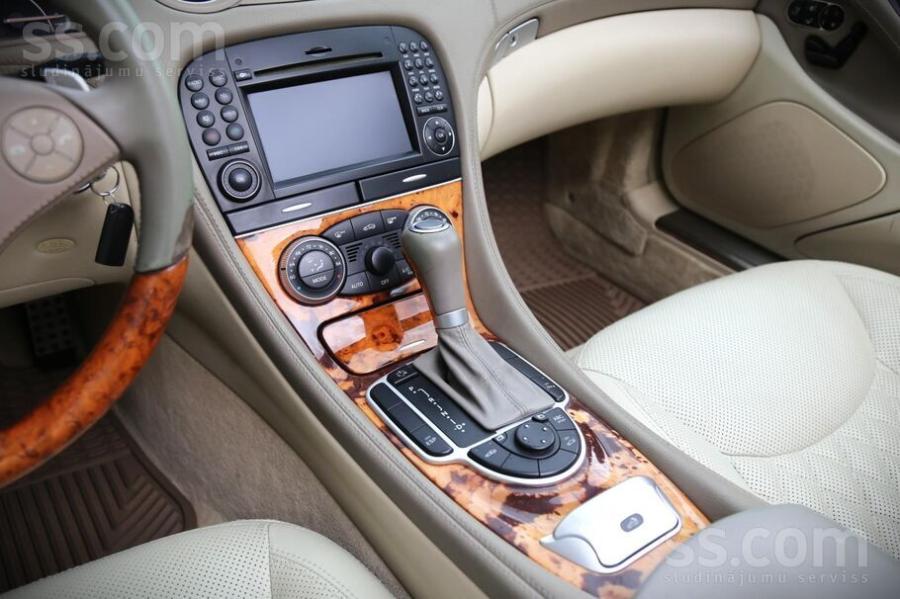 Zils Mercedes-Benz SL 500 2010 Rīga, ar dzinēja tilpumu 5.50 L un nobraukumu 168 tūkst. km par 19995 €, foto 21 vietnē AUTOMOTO.COM.LV
