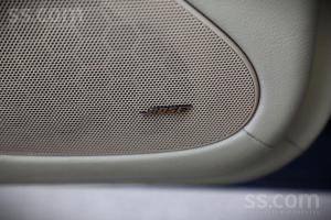 Zils Mercedes-Benz SL 500 2010 Rīga, ar dzinēja tilpumu 5.50 L un nobraukumu 168 tūkst. km par 19995 €, foto 22 vietnē AUTOMOTO.COM.LV