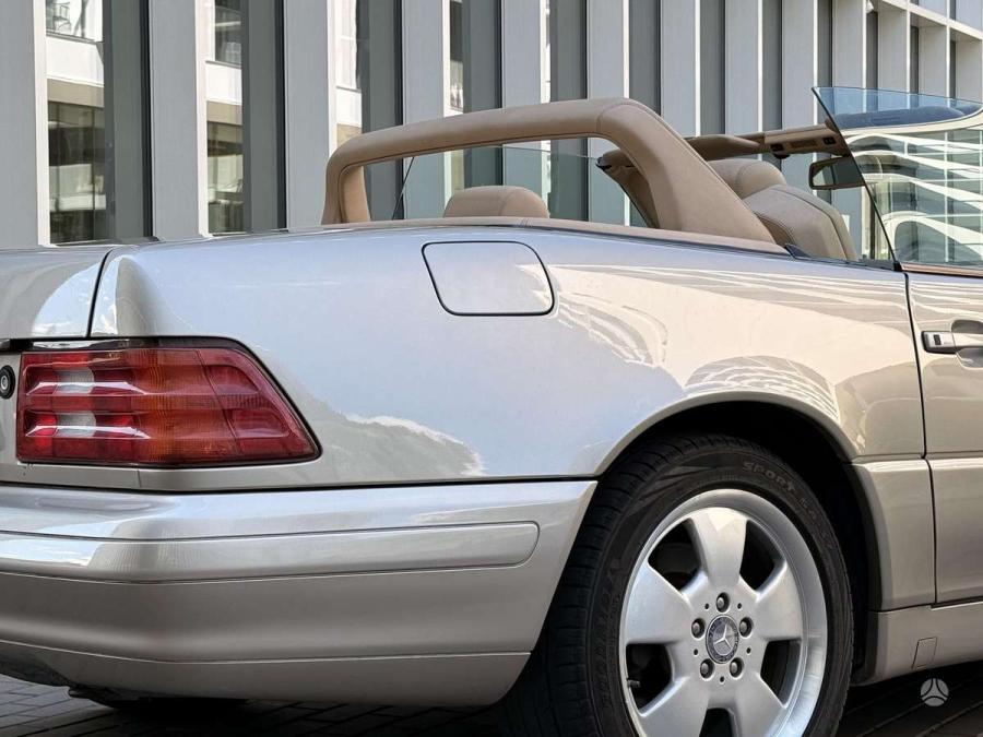 Brown Mercedes-Benz SL 500 1999 in Vilnius, with an engine capacity of 4.97 L and mileage of 155 thousand km for 24990 €, photo 7 on AUTOMOTO.COM.LV