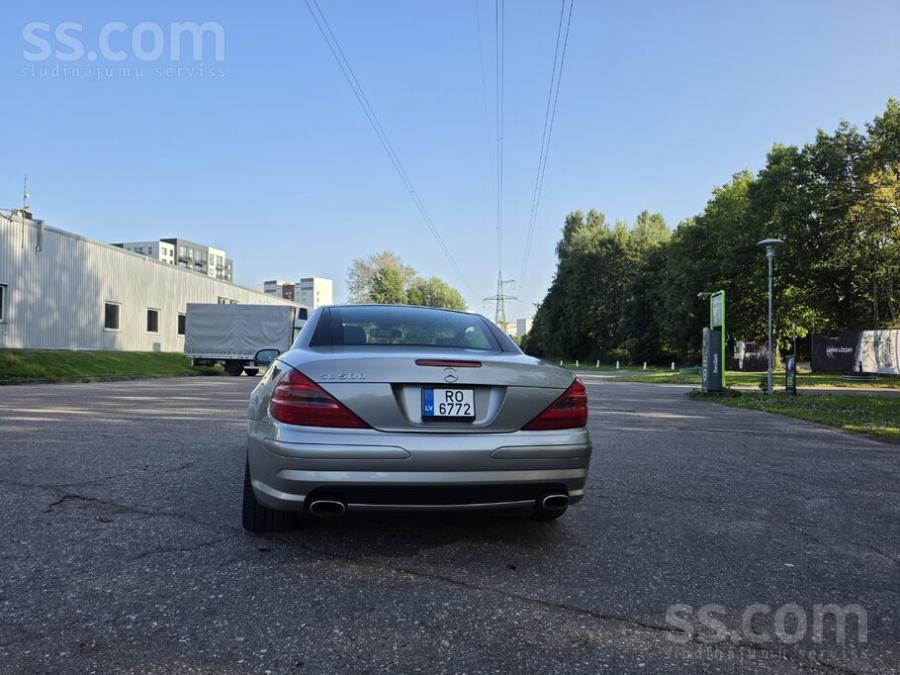 Коричневый Мерседес СЛ 500 2003 в Рига, объемом двигателя 5.00 л и пробегом 223 тыс. км за 11800 €, фото 4 на AUTOMOTO.COM.LV