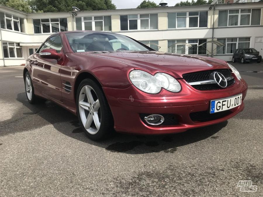 Mercedes-Benz SL 500 2003 in Klaipeda, with an engine capacity of 5.00 L and mileage of 82 thousand km for 17000 €, photo 4 on AUTOMOTO.COM.LV