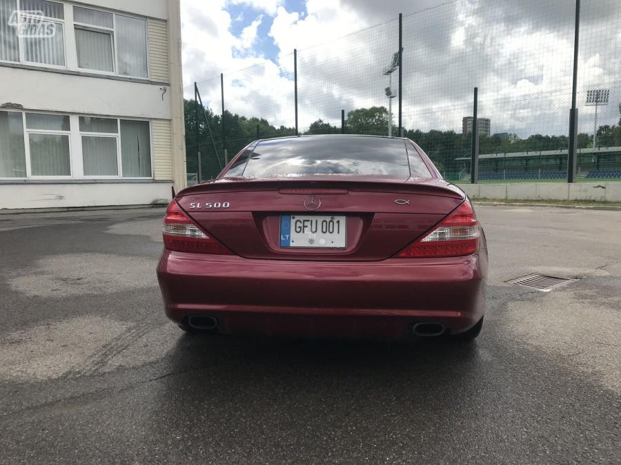 Mercedes-Benz SL 500 2003 in Klaipeda, with an engine capacity of 5.00 L and mileage of 82 thousand km for 17000 €, photo 7 on AUTOMOTO.COM.LV