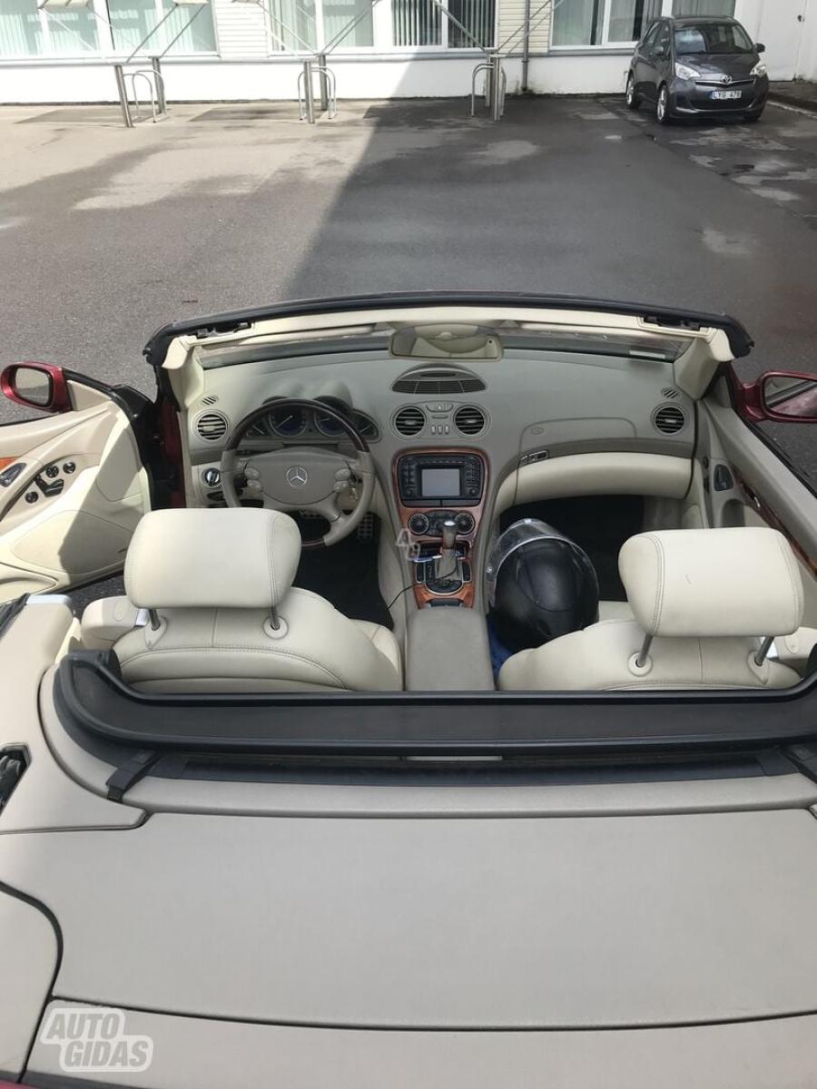Mercedes-Benz SL 500 2003 in Klaipeda, with an engine capacity of 5.00 L and mileage of 82 thousand km for 17000 €, photo 12 on AUTOMOTO.COM.LV