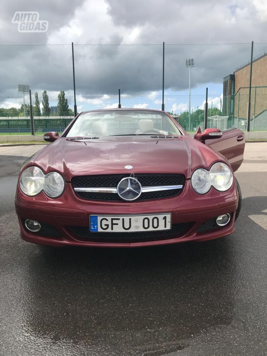 Mercedes-Benz SL 500 2003 in Klaipeda, with an engine capacity of 5.00 L and mileage of 82 thousand km for 17000 €, photo 17 on AUTOMOTO.COM.LV