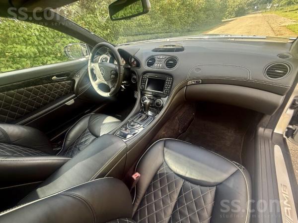 Mercedes-Benz SL 500 2003 Rīga, ar dzinēja tilpumu 5.00 L un nobraukumu 75 tūkst. km par 29995 €, foto 8 vietnē AUTOMOTO.COM.LV