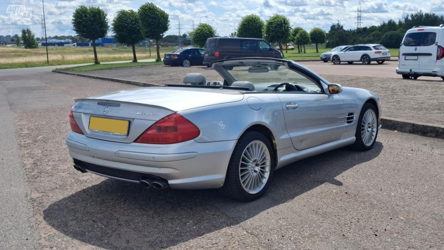 Mercedes-Benz SL 500 2004 Kauņa, ar dzinēja tilpumu 5.00 L un nobraukumu 180 tūkst. km par 4999 €, foto 4 vietnē AUTOMOTO.COM.LV