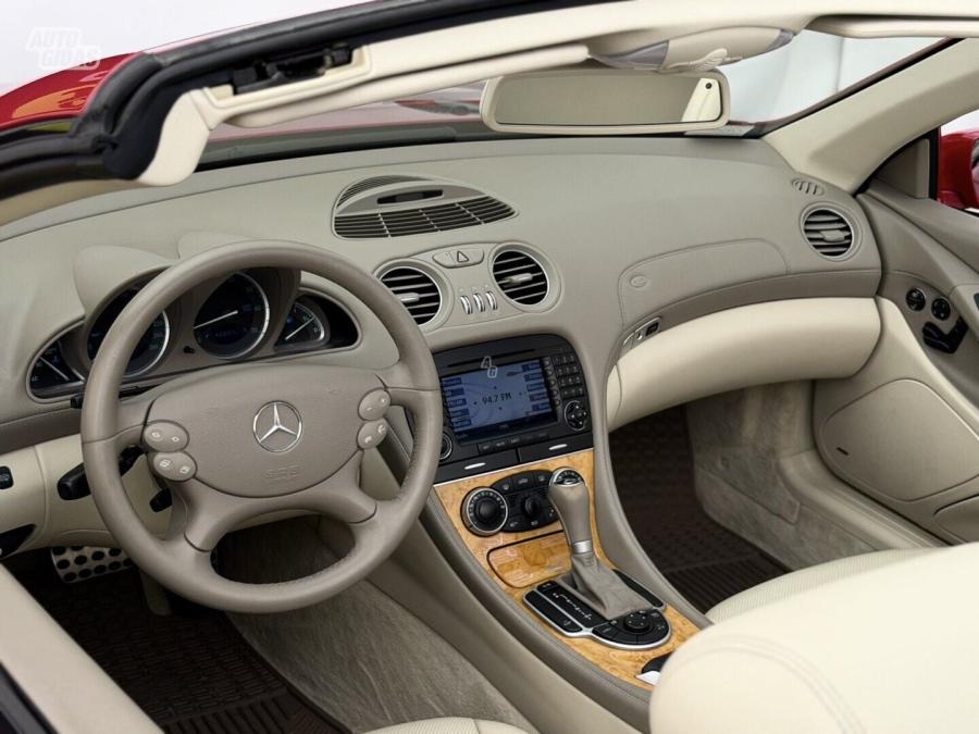 Мерседес СЛ 500 2005 в Авиженяй, объемом двигателя 5.00 л и пробегом 122 тыс. км за 17000 €, фото 10 на AUTOMOTO.COM.LV