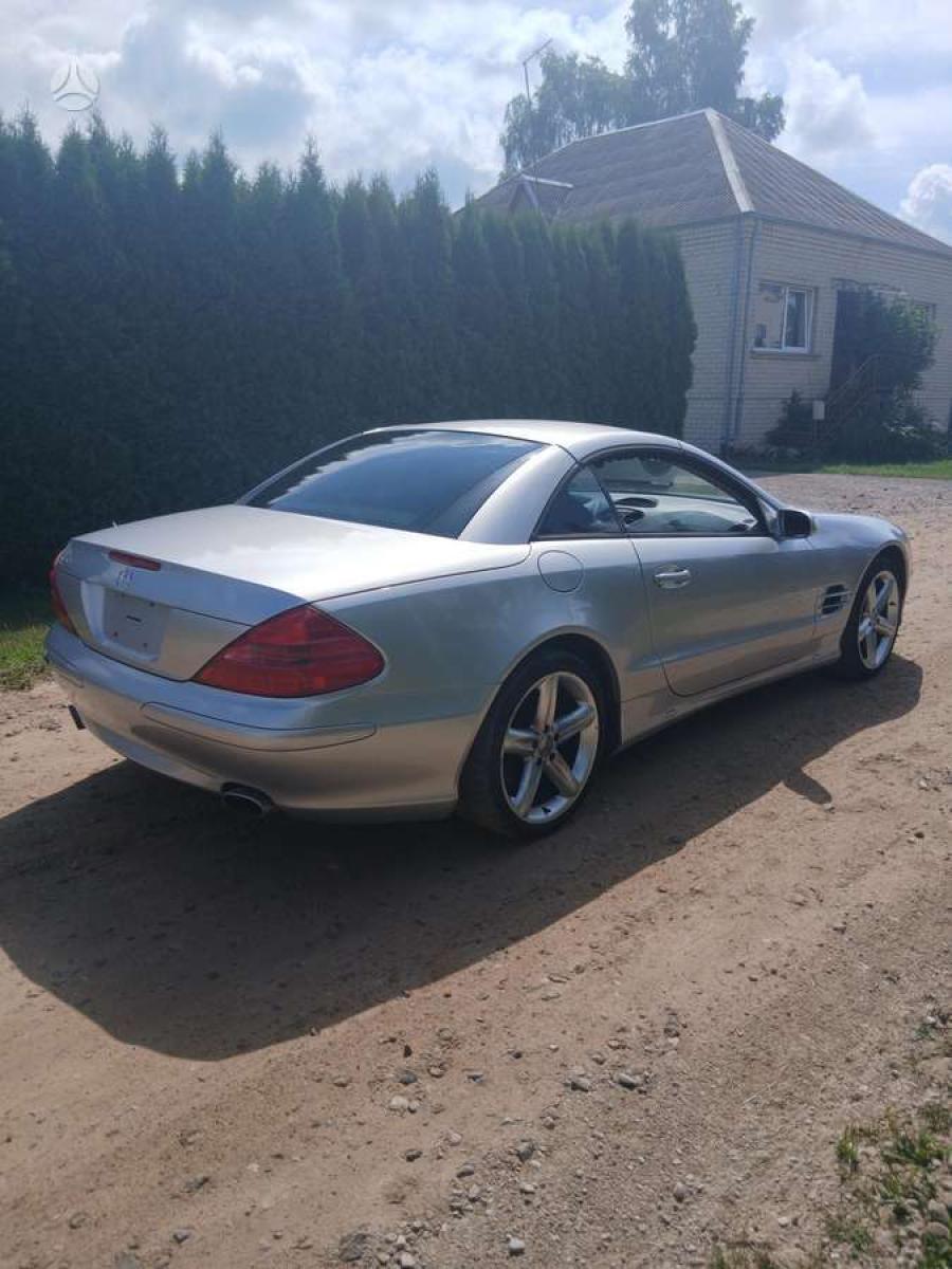 Grey Mercedes-Benz SL 500 2004 in Kaunas, with an engine capacity of 5.00 L and mileage of 0 thousand km for 6000 €, photo 3 on AUTOMOTO.COM.LV