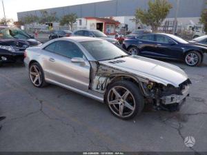 Grey Mercedes-Benz SL 500 2005 in Klaipeda, with an engine capacity of 5.00 L and mileage of 141 thousand km for 3200 €, photo 1 on AUTOMOTO.COM.LV