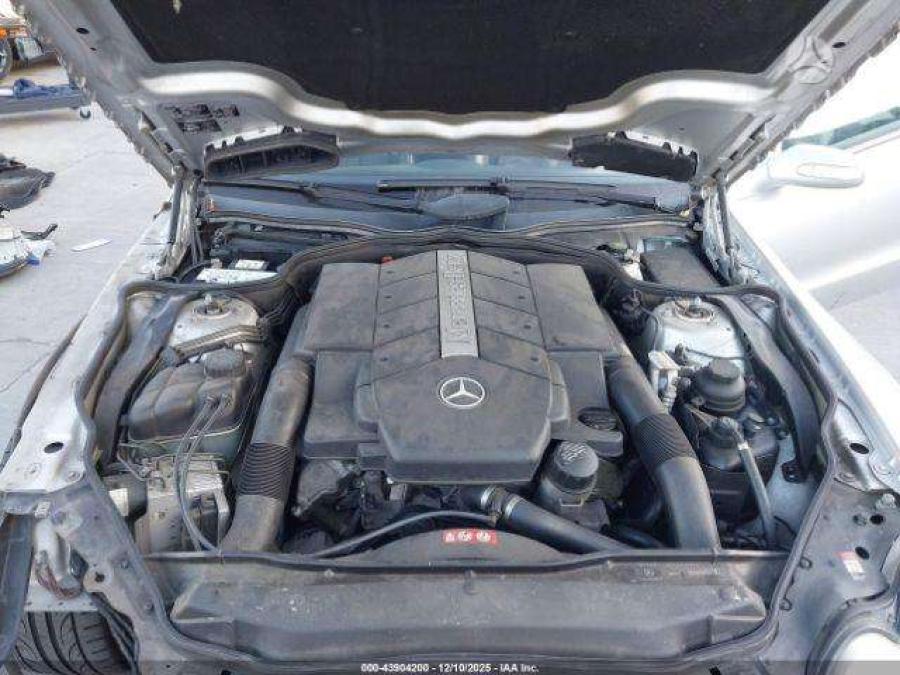 Grey Mercedes-Benz SL 500 2005 in Klaipeda, with an engine capacity of 5.00 L and mileage of 141 thousand km for 3200 €, photo 10 on AUTOMOTO.COM.LV