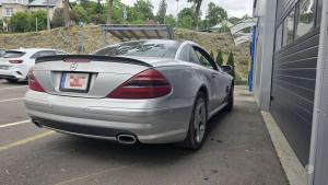Pelēks Mercedes-Benz SL 500 2005 Kauņa, ar dzinēja tilpumu 5.00 L un nobraukumu 179 tūkst. km par 11999 €, foto 4 vietnē AUTOMOTO.COM.LV