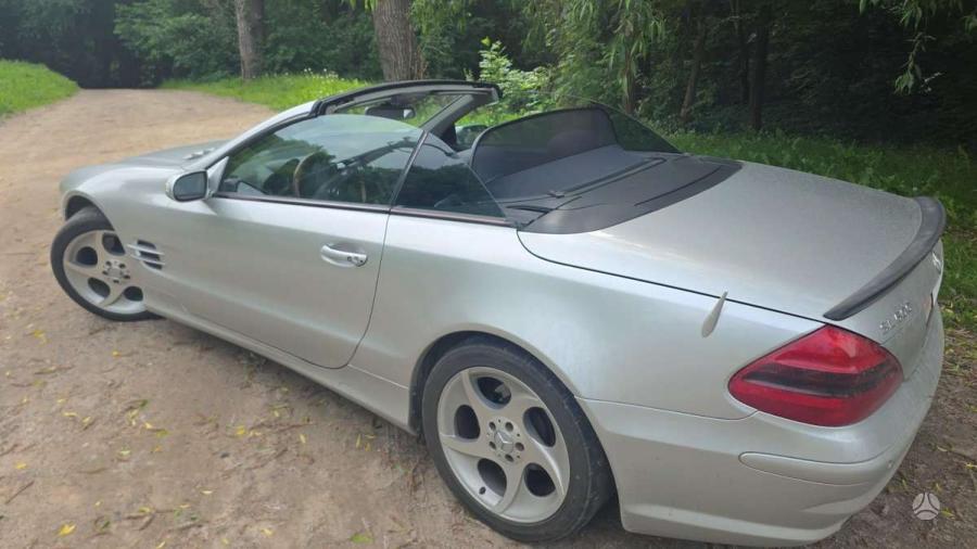 Pelēks Mercedes-Benz SL 500 2005 Kauņa, ar dzinēja tilpumu 5.00 L un nobraukumu 179 tūkst. km par 11999 €, foto 6 vietnē AUTOMOTO.COM.LV