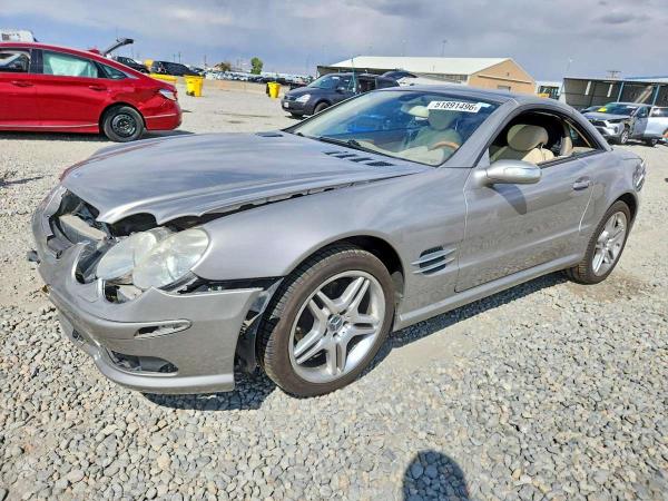 Серый Мерседес СЛ 500 2006 в Шяуляй, объемом двигателя 5.00 л и пробегом 129 тыс. км за 8150 €, фото 1 на AUTOMOTO.COM.LV