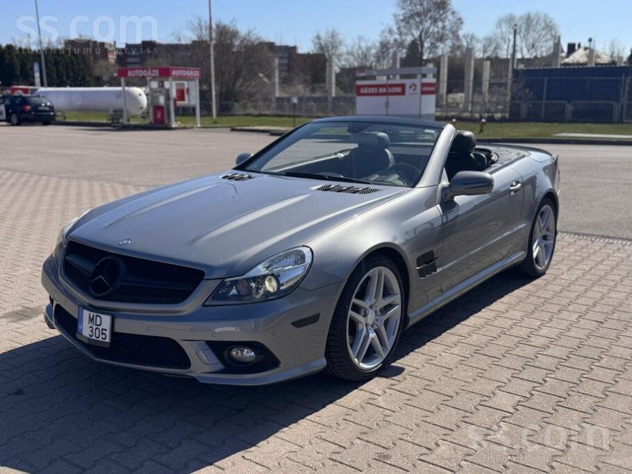 Grey Mercedes-Benz SL 500 2010 in Riga, with an engine capacity of 5.50 L and mileage of 155 thousand km for 20500 €, photo 2 on AUTOMOTO.COM.LV