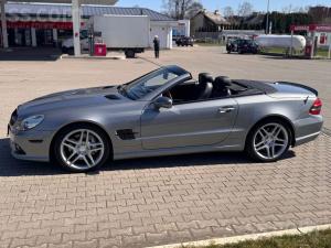Grey Mercedes-Benz SL 500 2010 in Riga, with an engine capacity of 5.50 L and mileage of 155 thousand km for 20500 €, photo 3 on AUTOMOTO.COM.LV