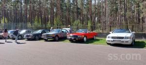 Sarkans Mercedes-Benz SL 500 1985 Rīga, ar dzinēja tilpumu 5.00 L un nobraukumu 122 tūkst. km par 15000 €, foto 3 vietnē AUTOMOTO.COM.LV